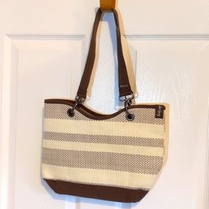 thirty-one - Poshmark